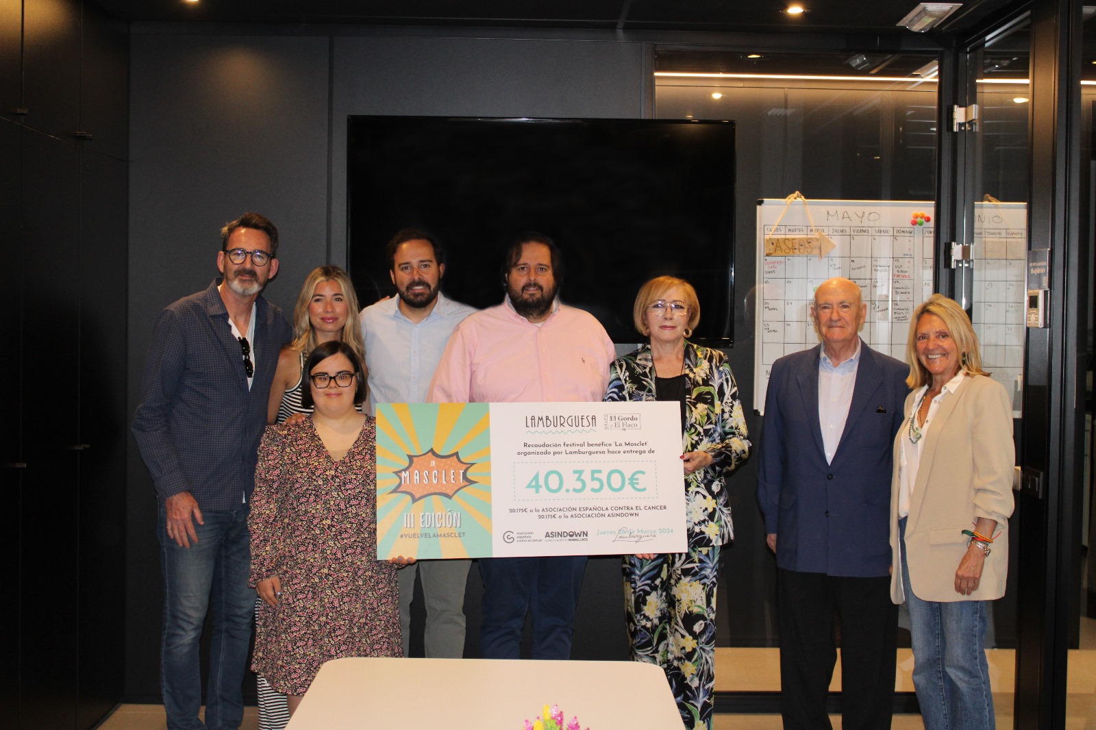 Lamburguesa entrega cheque solidario de ‘La Masclet’